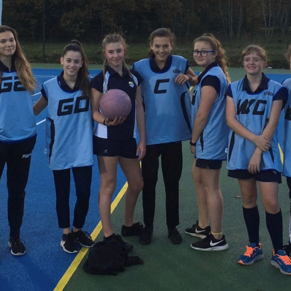 The Emmbrook School - Y9 Netball