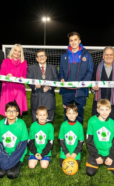 The Emmbrook School - Home